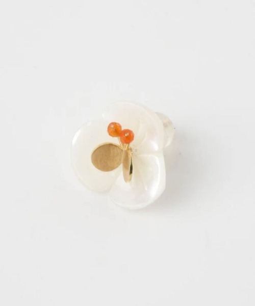 「KOMI」BUTTERFLY FLOWER ピアス(片耳用)(A252B022)｜阪急百貨店公式通販サイト｜阪急百貨店オンラインストア